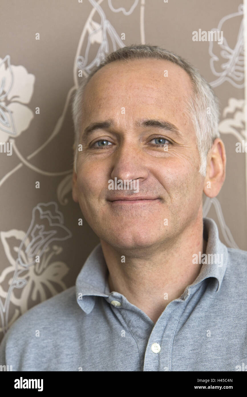 Man, middle old person, smile, portrait Stock Photo - Alamy