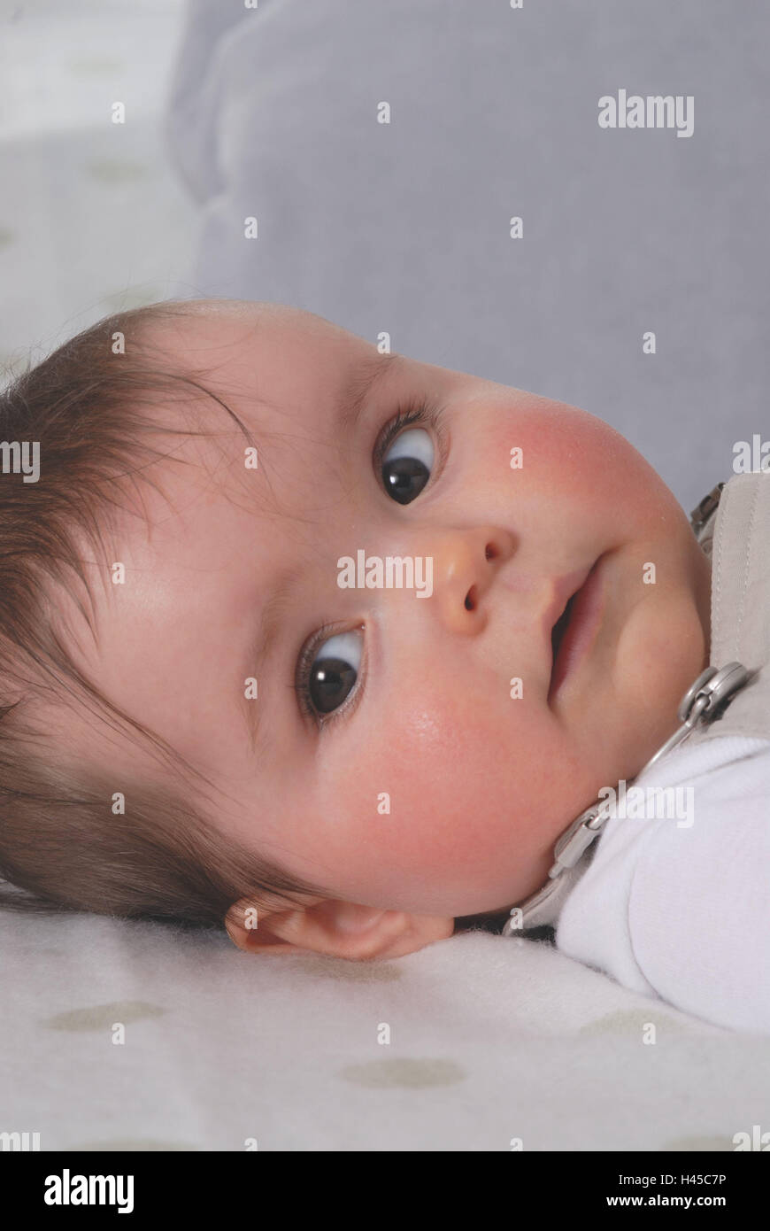 Baby, girl, back, lie, observe portrait, curled, infant, person, baby ...