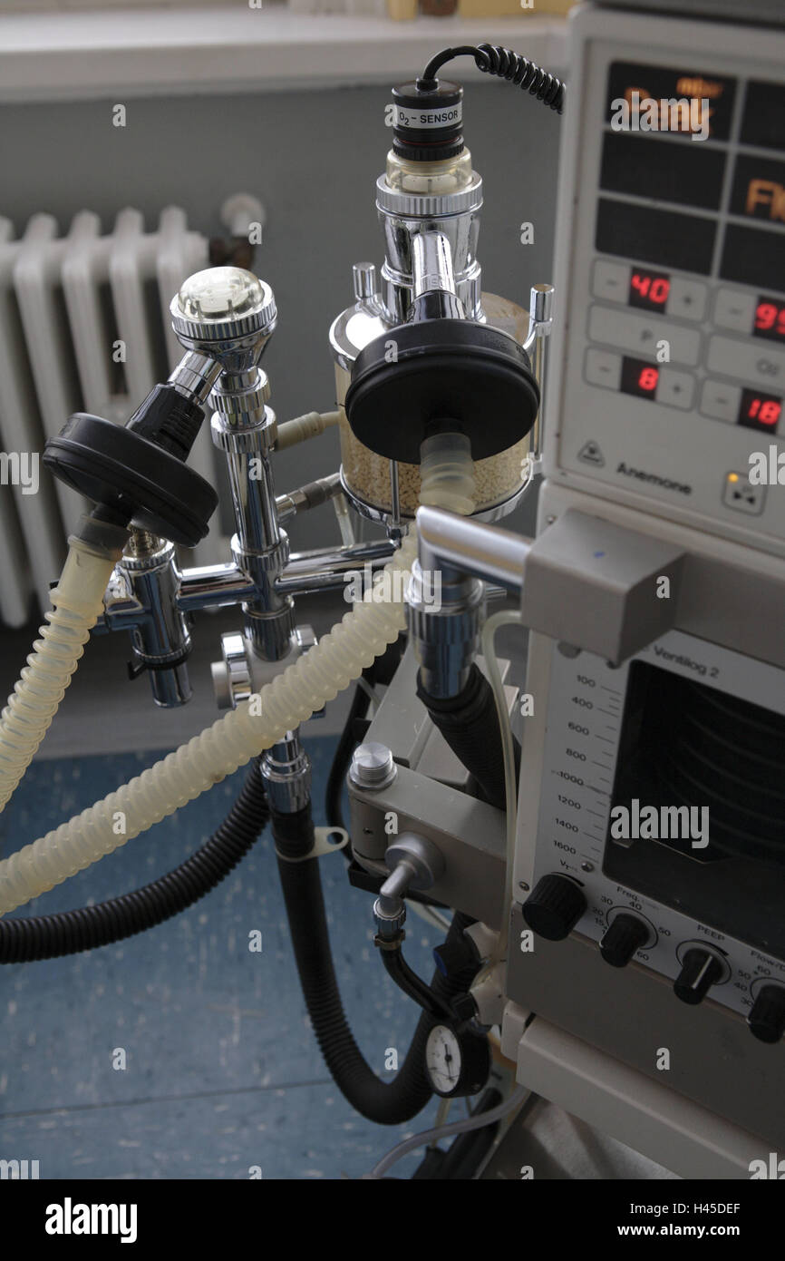 Inhalation anaesthesia hi-res stock photography and images - Alamy