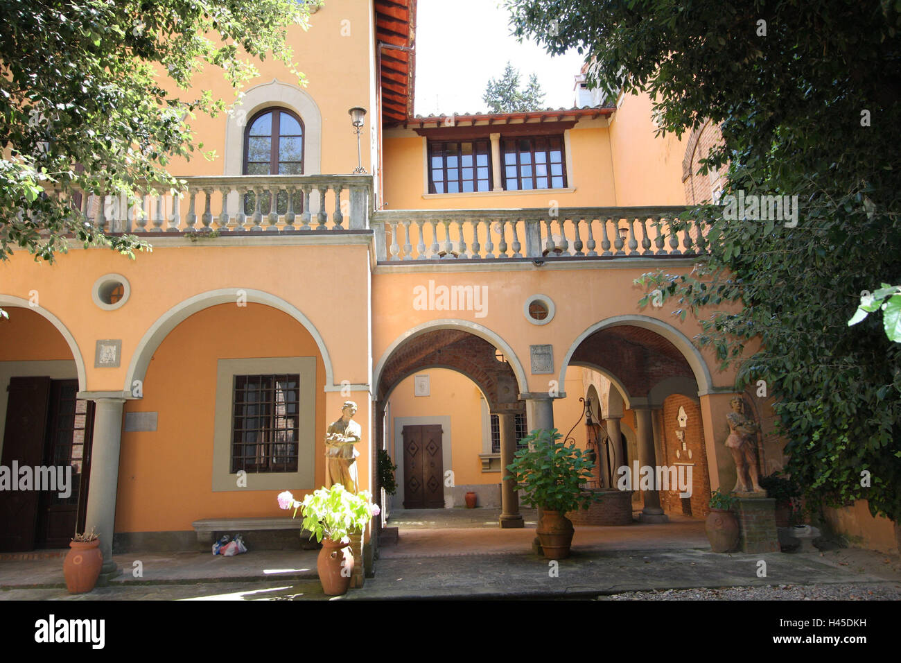 Italy, Tuscany, San Miniato, Loretino oratorio, villa, detail, town ...