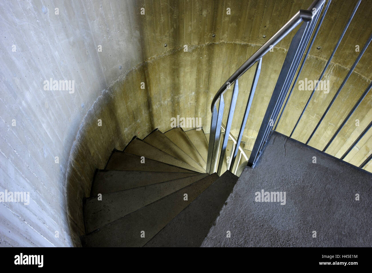 Concrete spiral staircase hi-res stock photography and images - Alamy