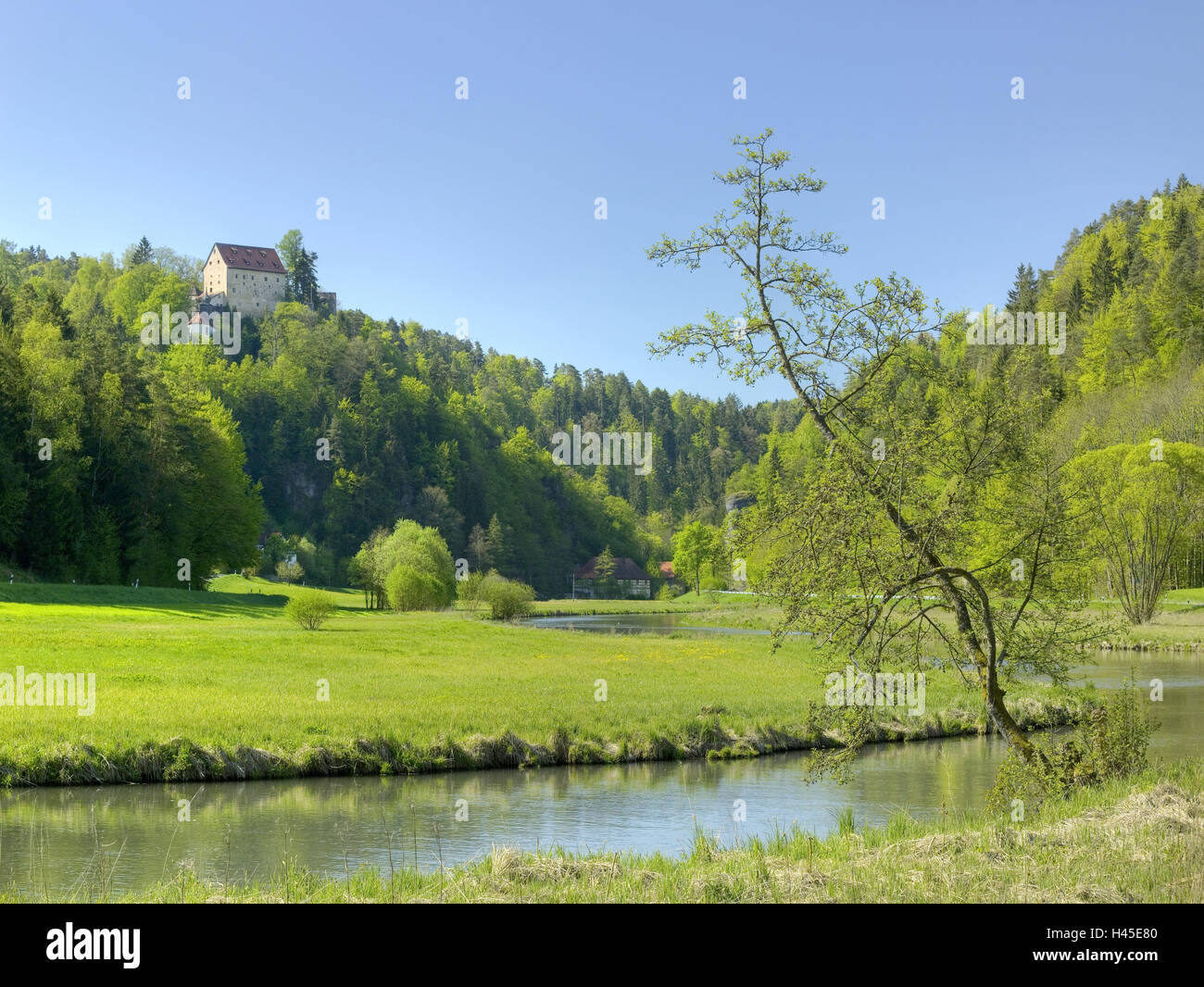 Germany, Bavaria, field Waischen, castle raven corner, castle, castle ...
