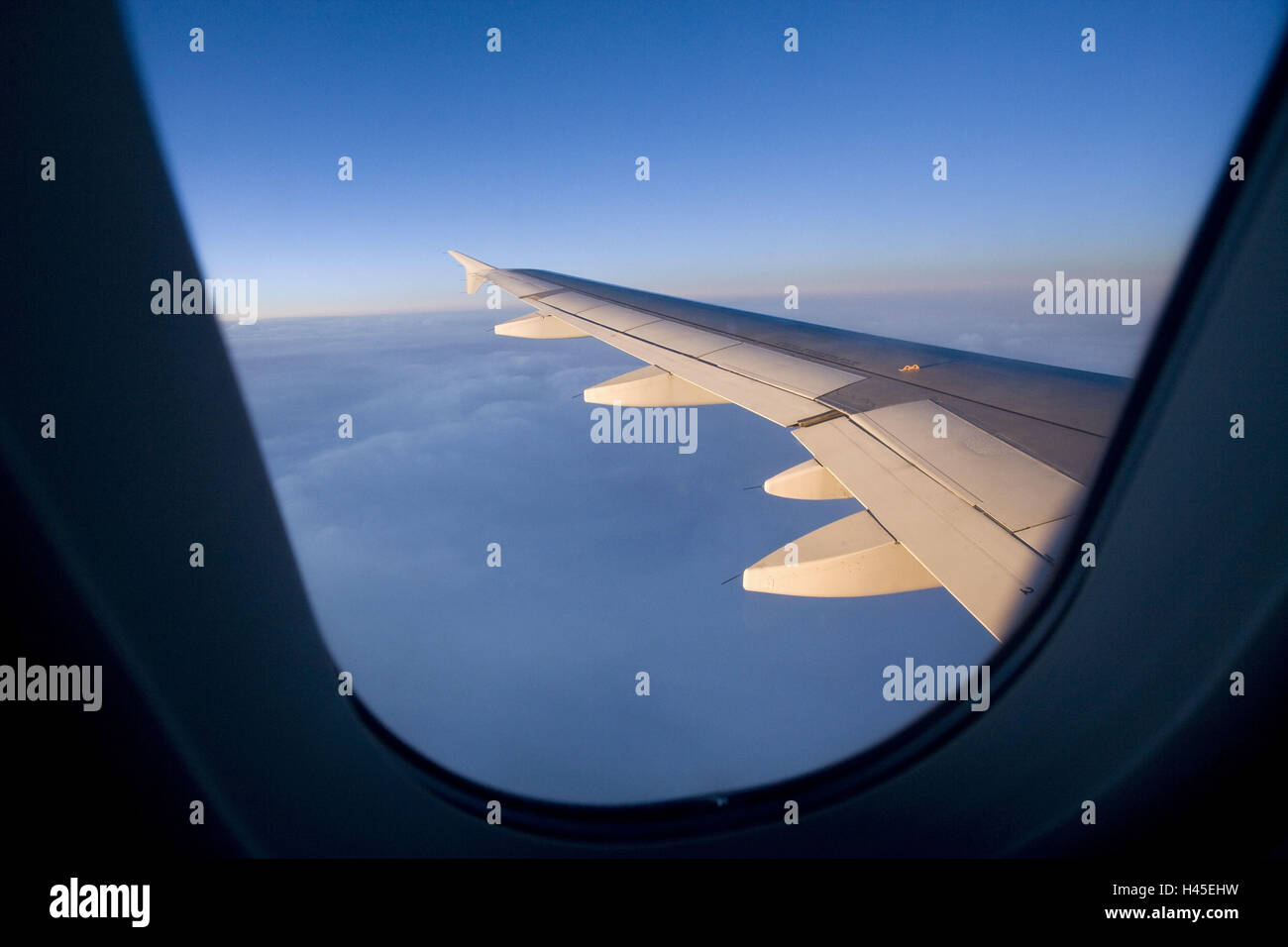 Airplane window view hi-res stock photography and images - Alamy
