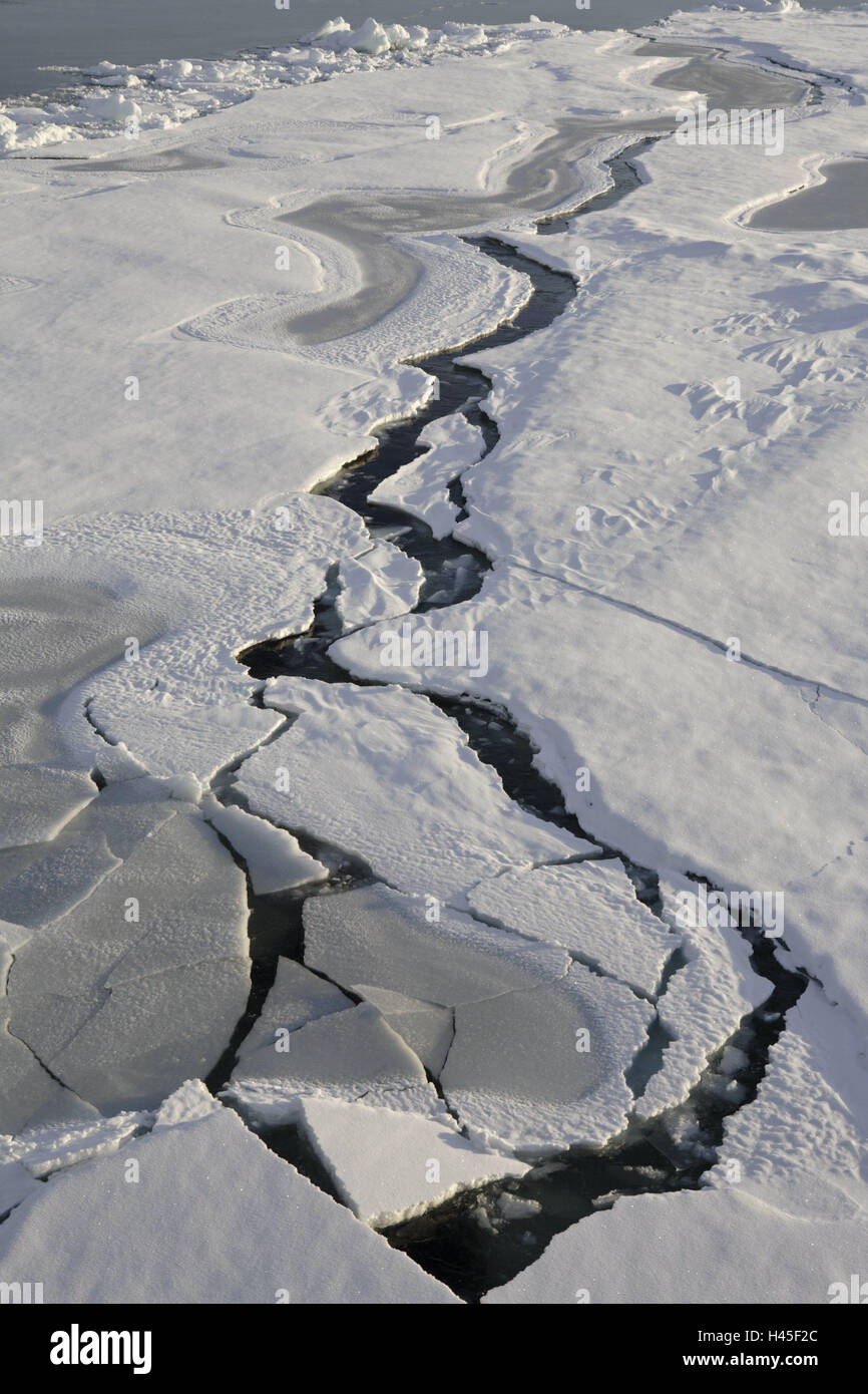 Arctic ocean, pack ice, fissures, only editorially, Mau Reportage ...