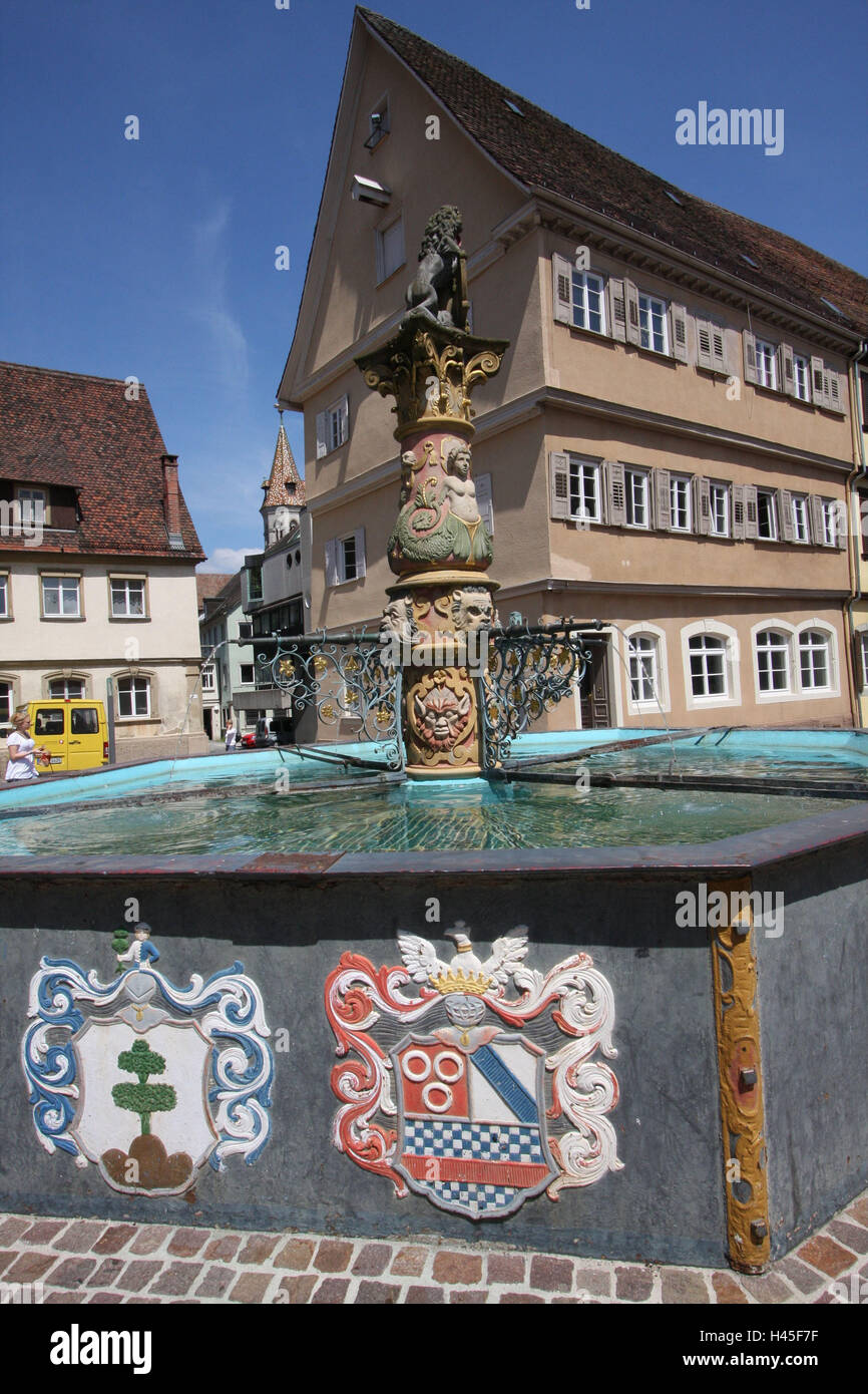 Germany, Baden-Wurttemberg, Swabian Gmünd, Domplatze, lion's well, east ...