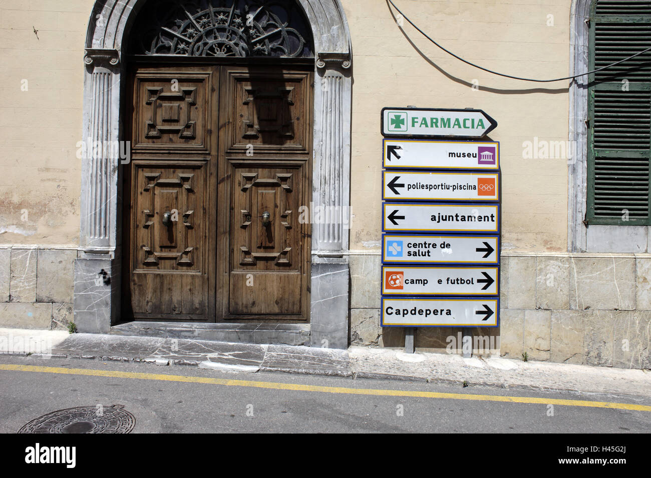 Spain, the Balearic Islands, Majorca, Pollenca, facade, portal, street ...