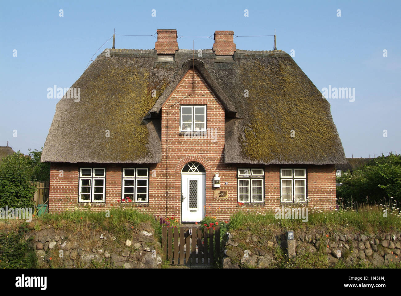 Germany, Schleswig-Holstein, island Sylt, Keitum, house, garden wall ...