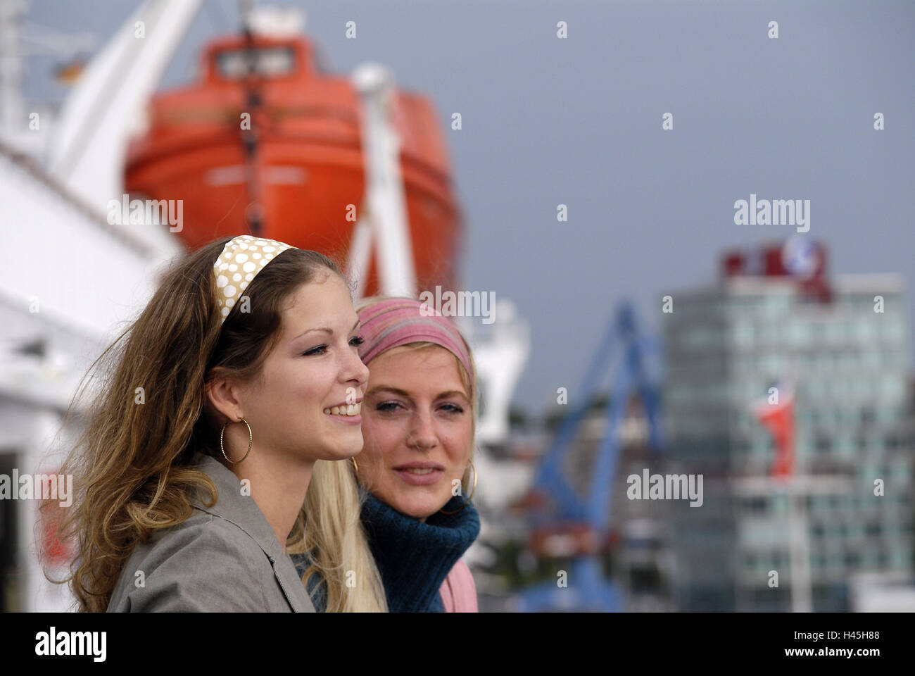 Women, two, young, happy, ship, portrait Stock Photo - Alamy