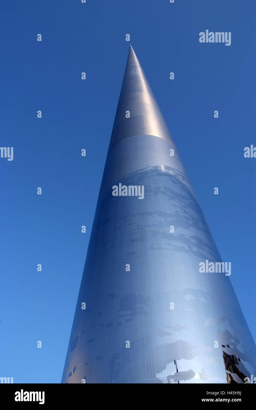 Ireland, Dublin, O'Connell Street, monument, The Spire Stock Photo - Alamy