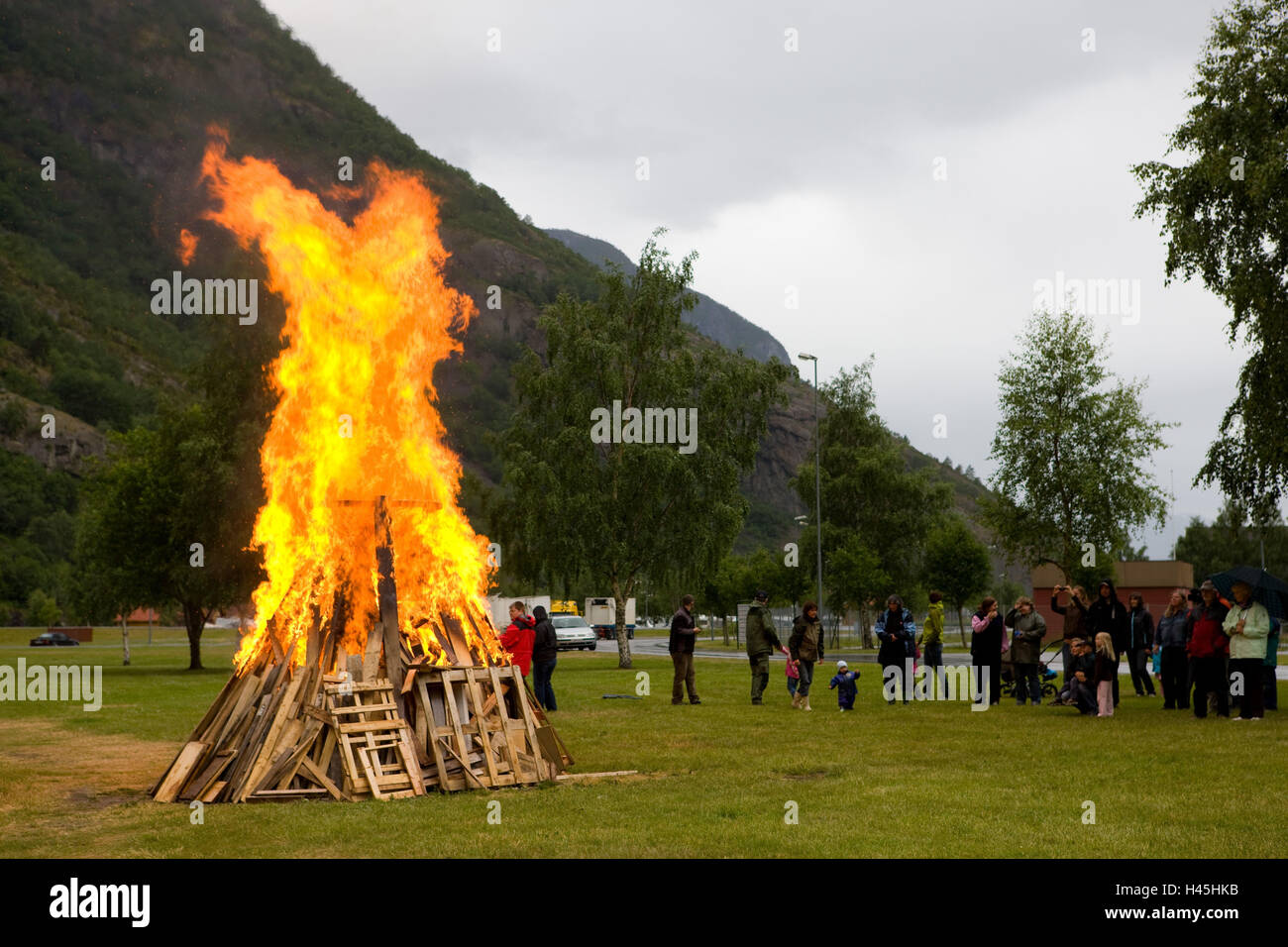 Norway summer solstice hi-res stock photography and images - Alamy