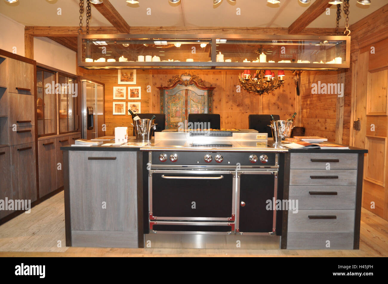 Exhibit, sample cuisine, kitchen unit, farmhouse parlour Stock Photo ...
