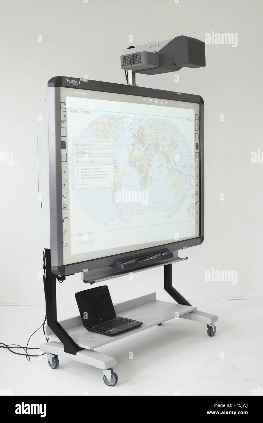 Interactive whiteboard school hi-res stock photography and images - Alamy