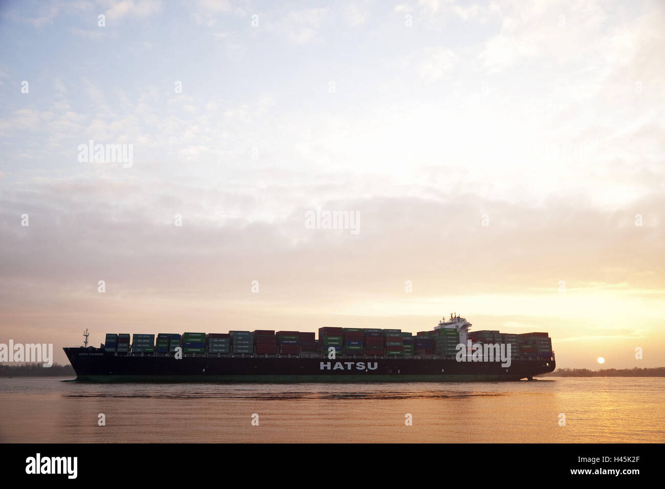 Hamburg, the Elbe, ship, sundown Stock Photo - Alamy