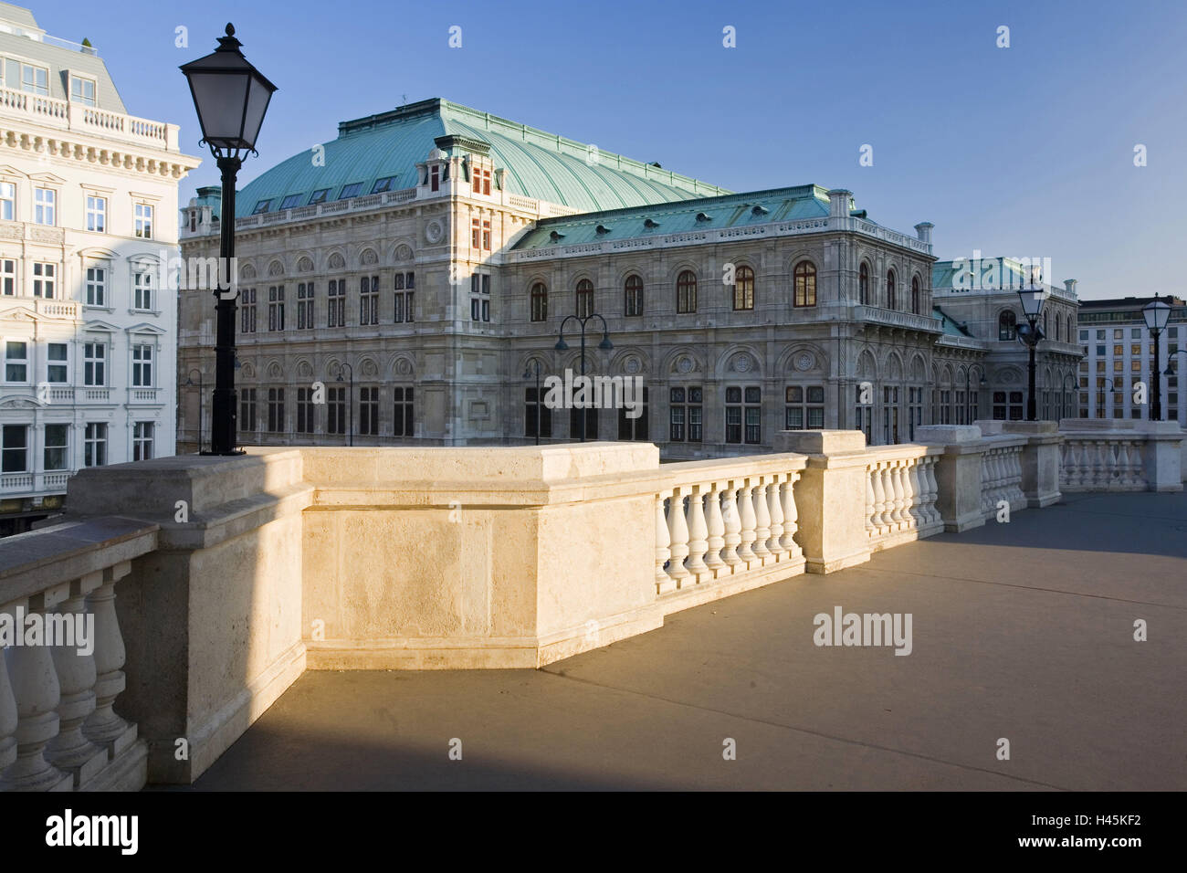 1st viennese district hi-res stock photography and images - Alamy