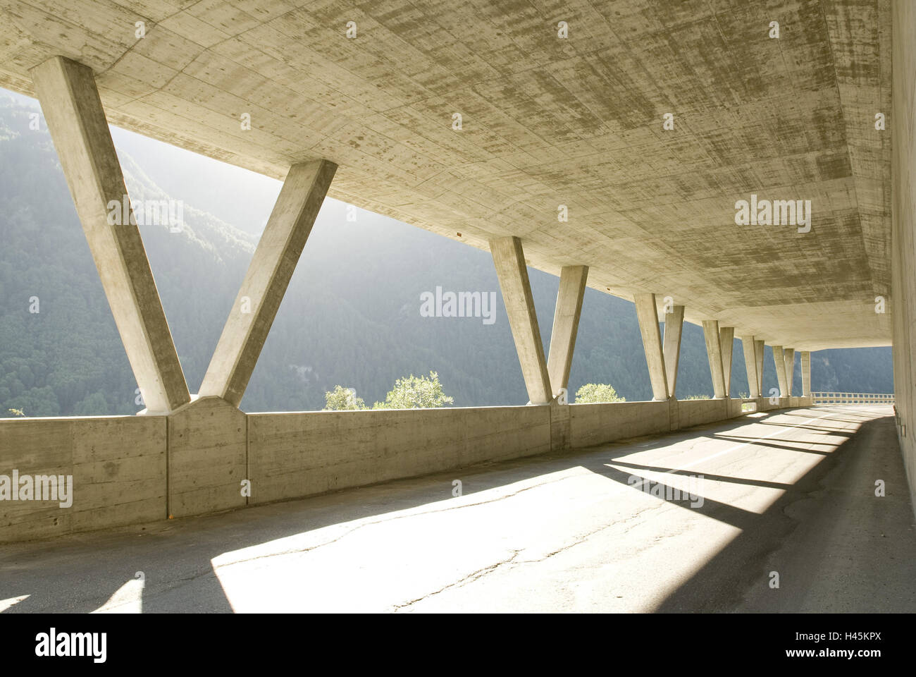 Viaduct date hi-res stock photography and images - Alamy