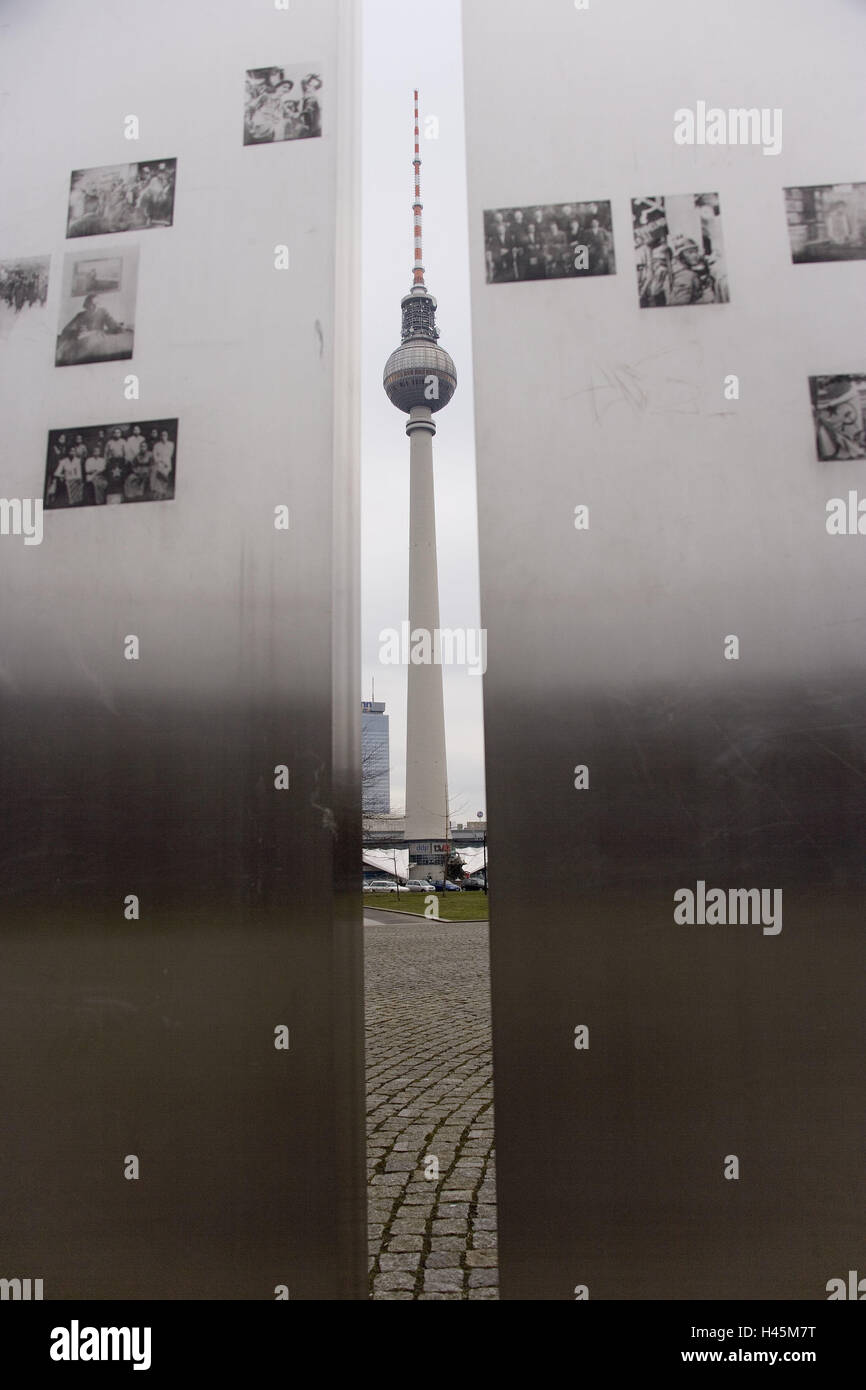 Germany, Berlin, Alexanderplatz, television tower, Marx-Engels-Forum ...