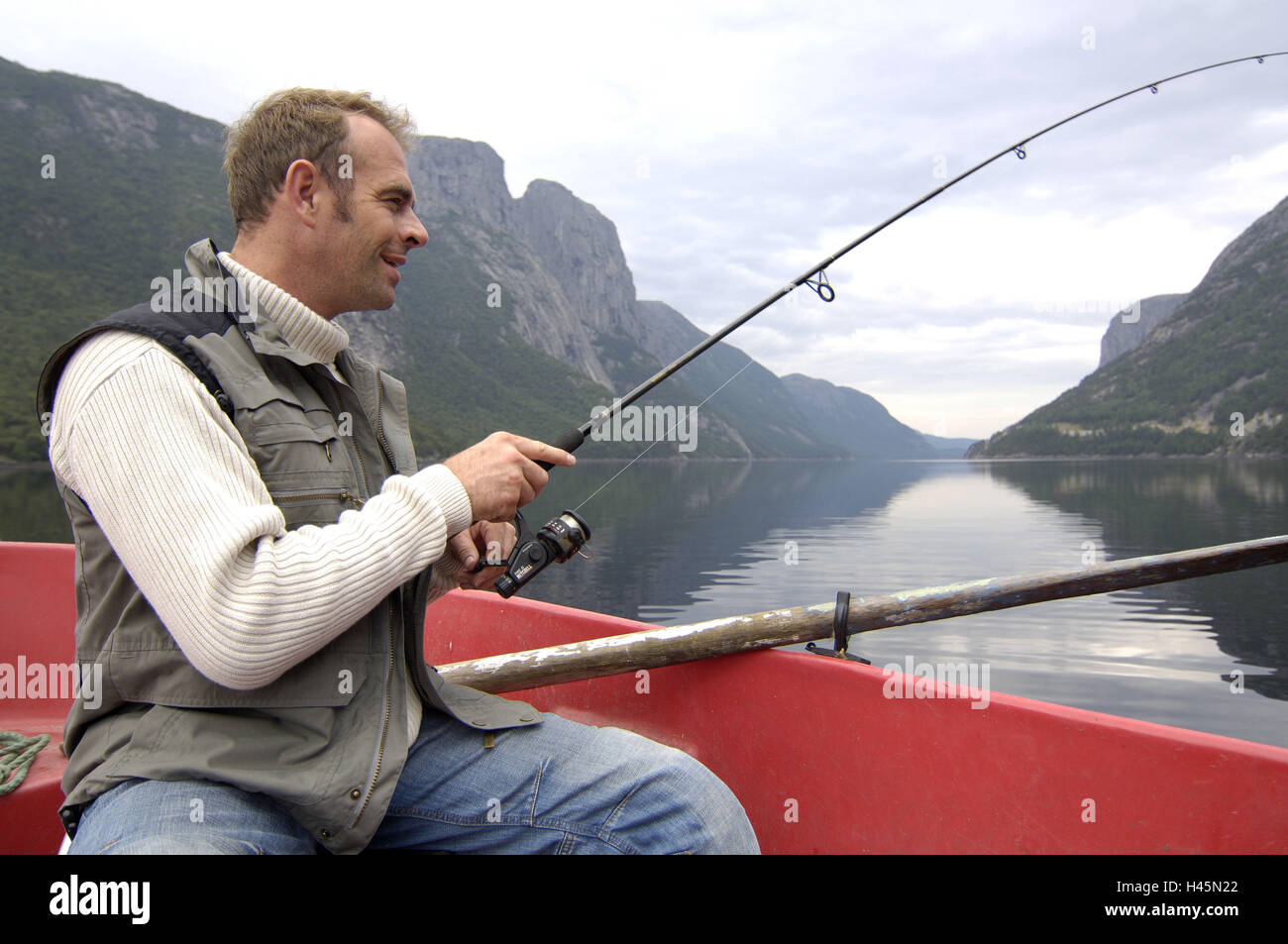 Norway, mountain lake, man, boat, detail, catches series, mountain ...