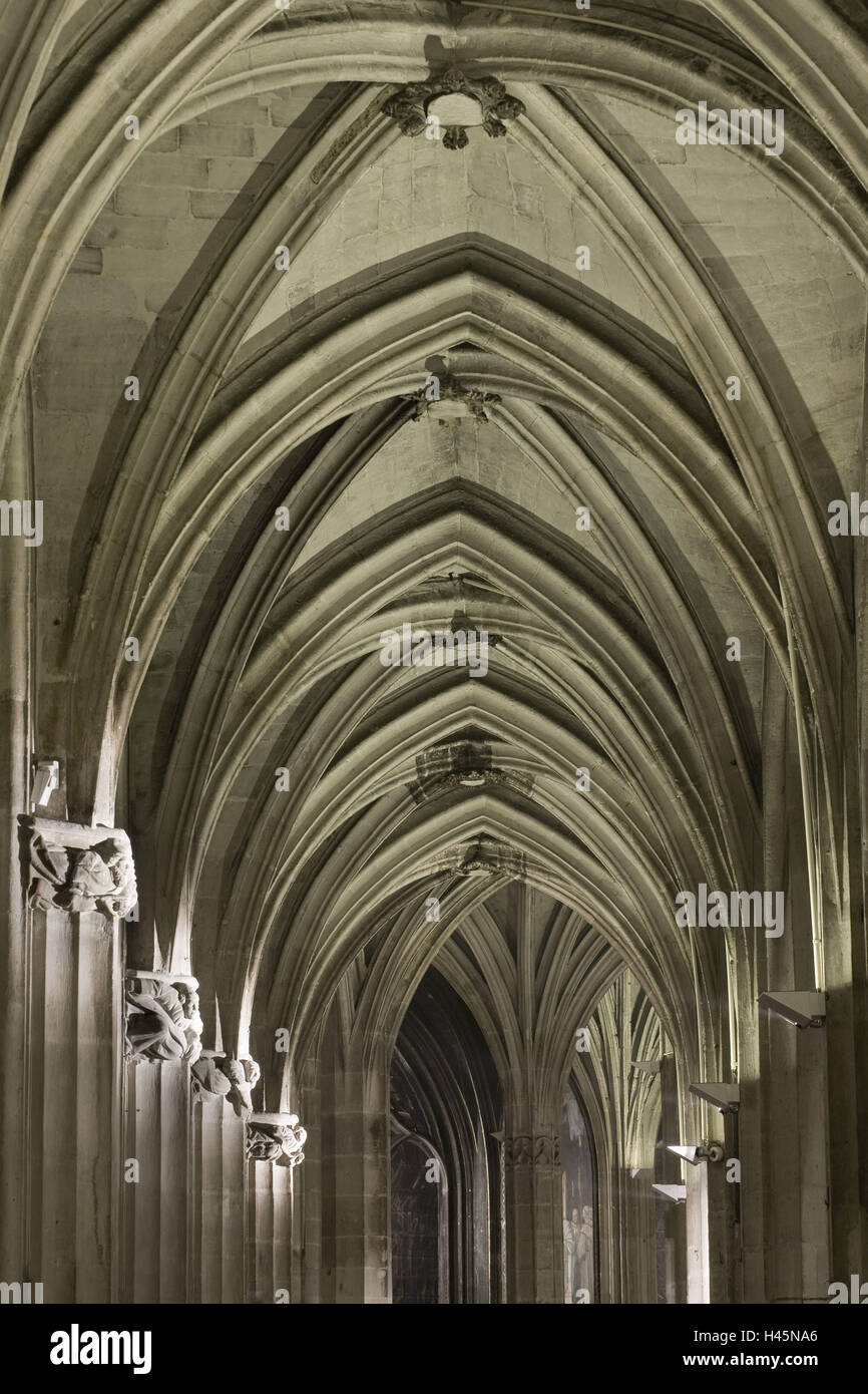 France, Paris, Latin Quarter, church Saint Severin, ribbed vault Stock ...