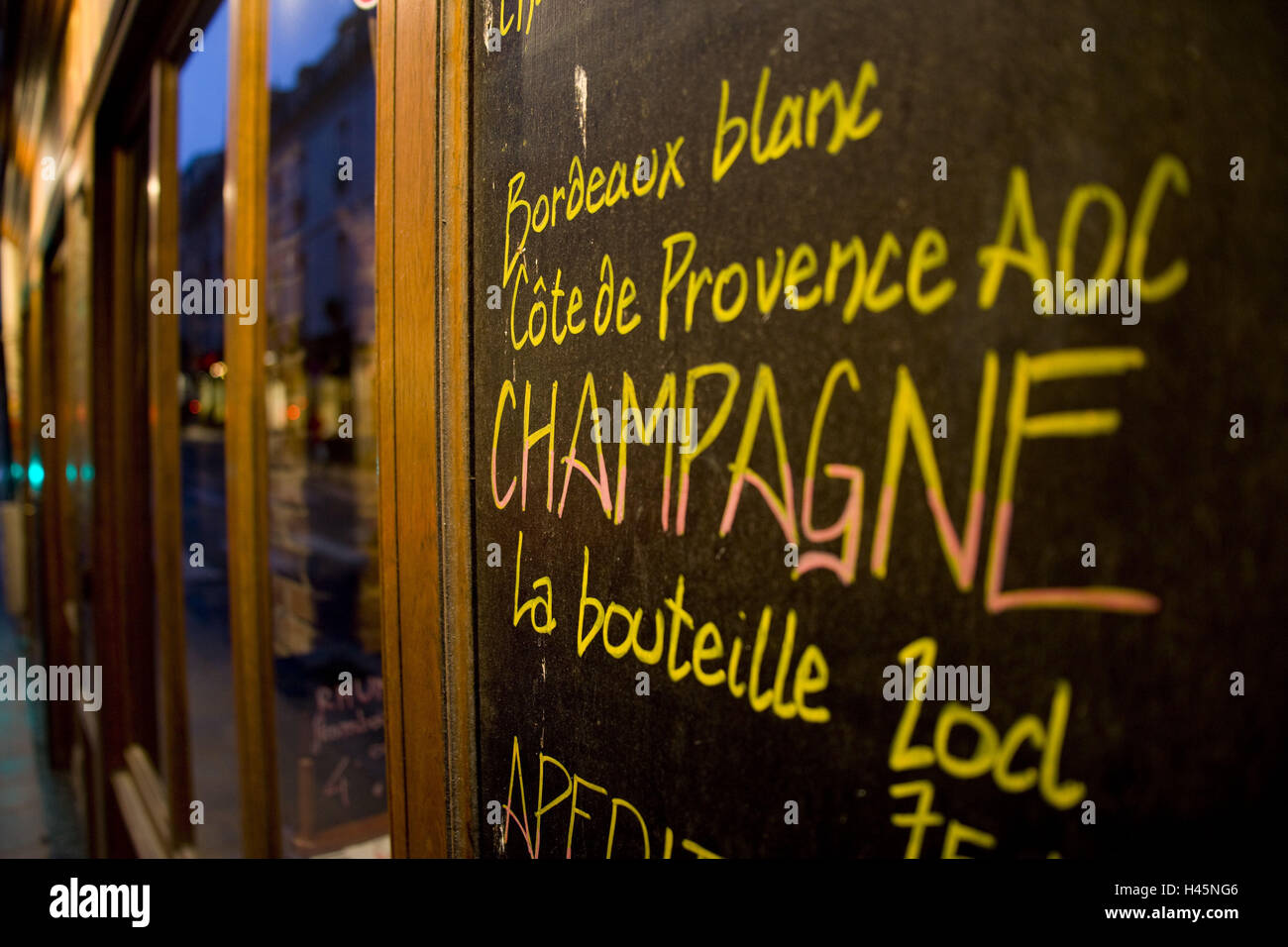 French notice board hi-res stock photography and images - Alamy