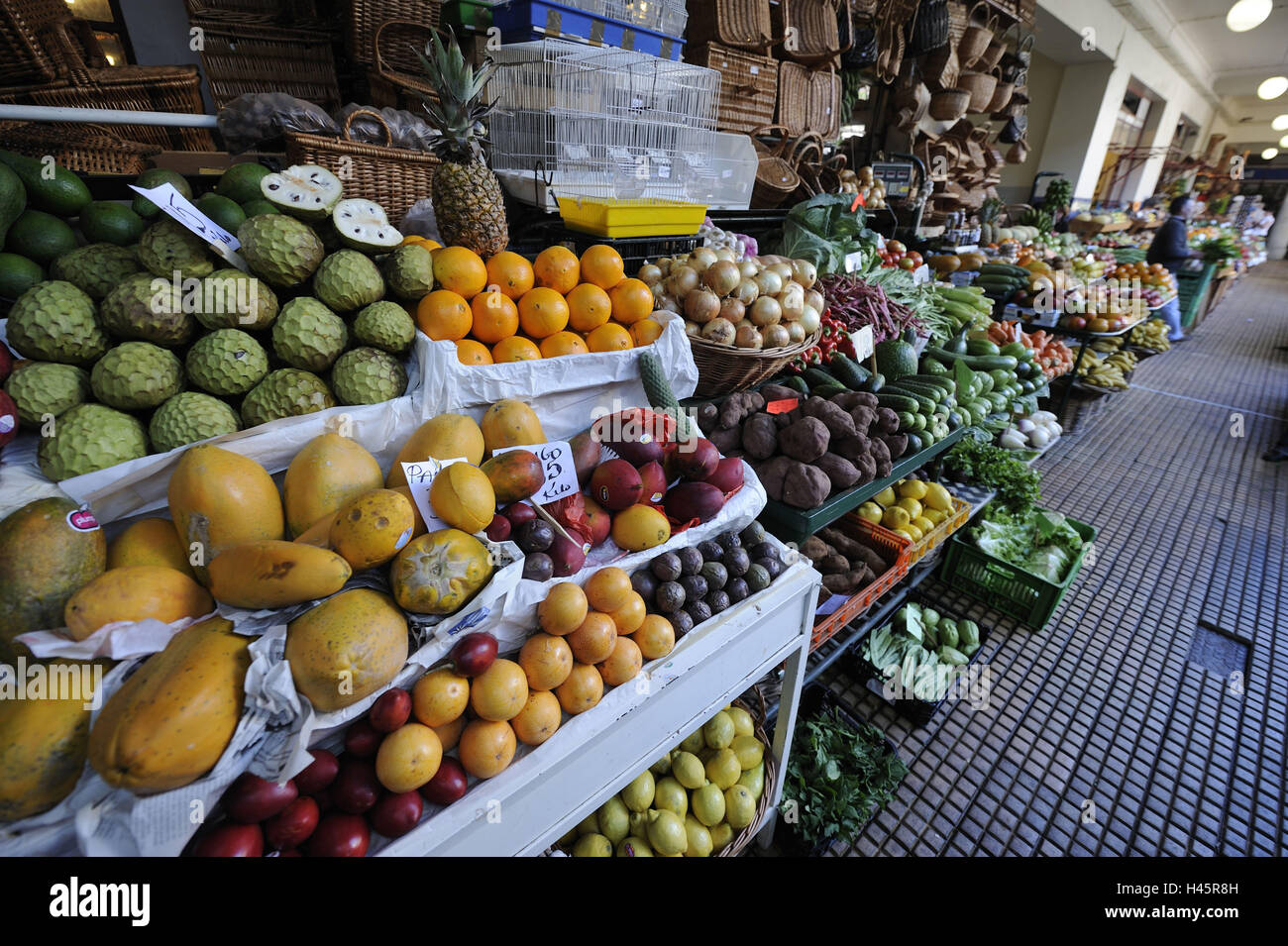 Fruit vegetable market funchal madeira hi-res stock photography and ...