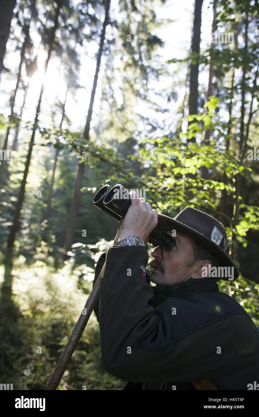 Hunters gaze hi-res stock photography and images - Alamy