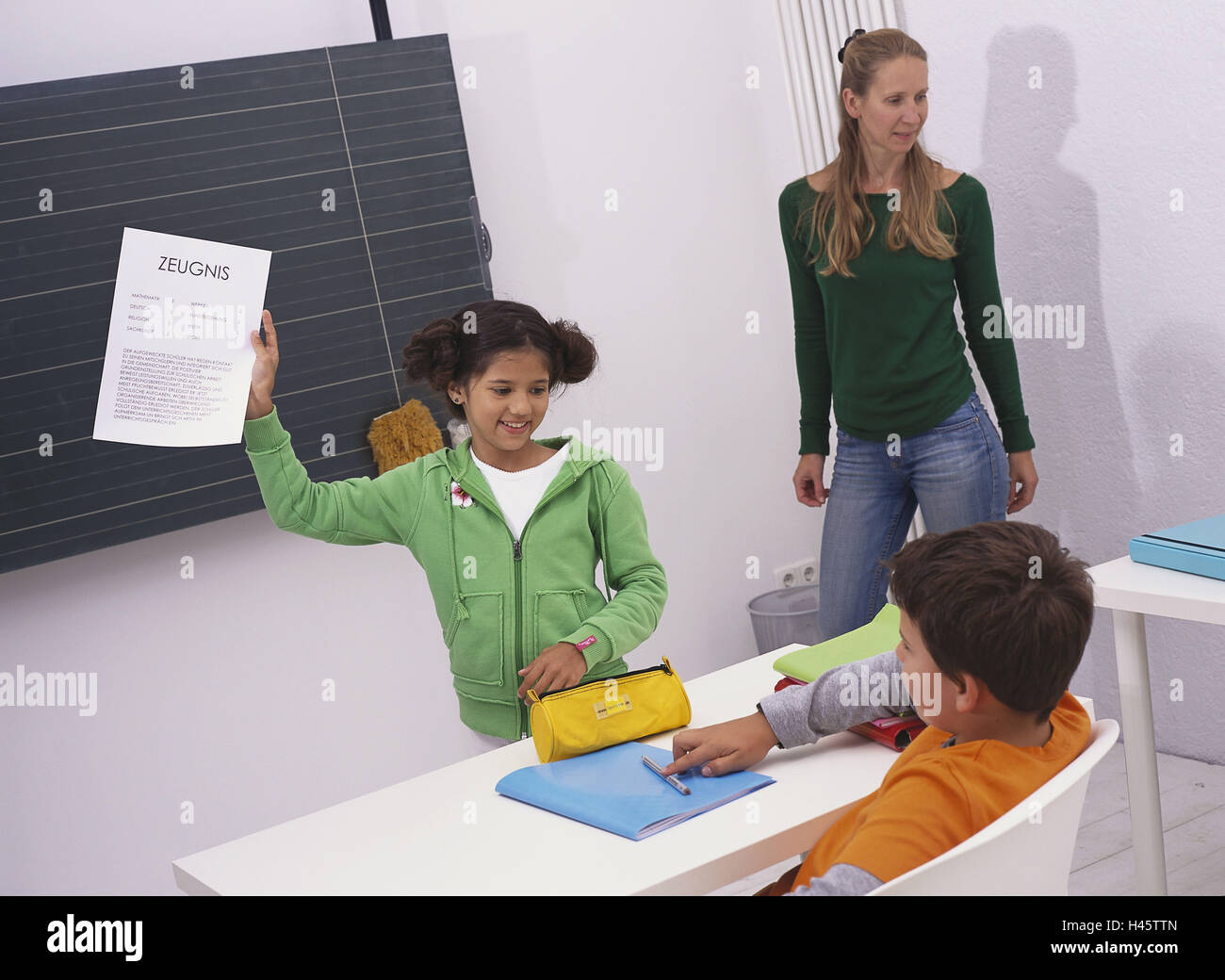 Pupils stand hi-res stock photography and images - Alamy