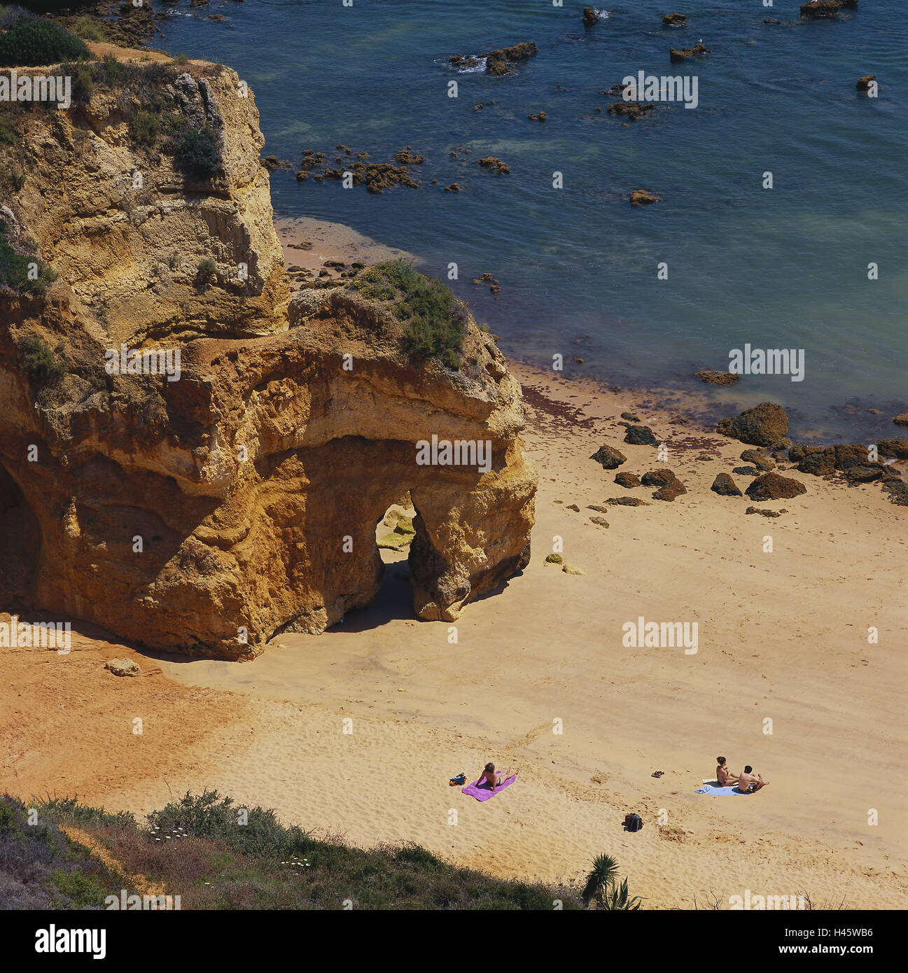 Portugal, Algarve, Lagos, Praia Th Camilo, tourist, no model release ...
