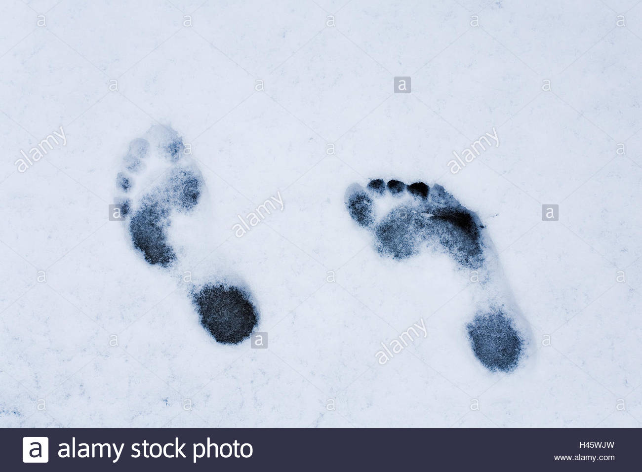 Cold Feet Stock Photos & Cold Feet Stock Images - Alamy
