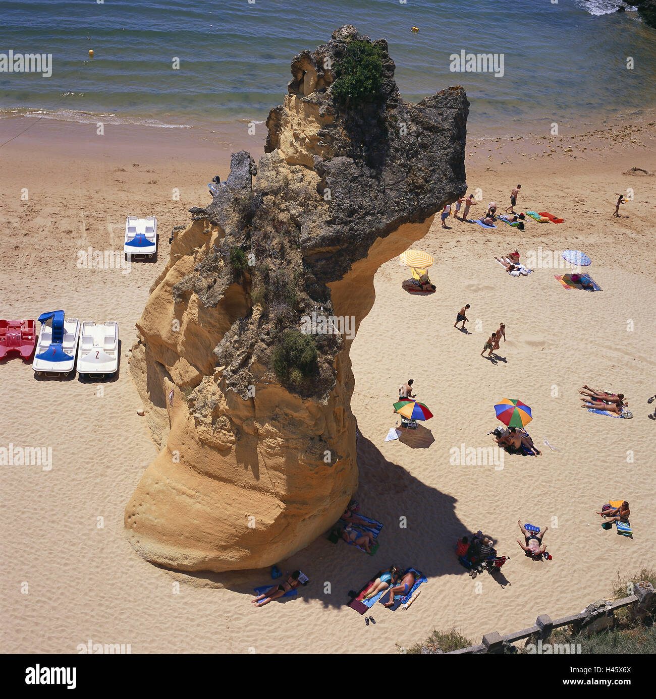 Portugal, Algarve, Albufeira, beach, tourist, rock, no model release ...