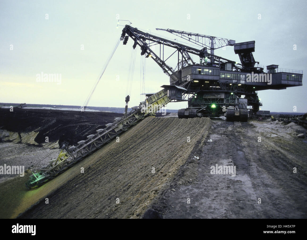 Coal production hi-res stock photography and images - Alamy