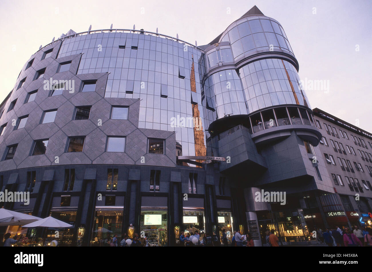 Haas house building hi-res stock photography and images - Alamy