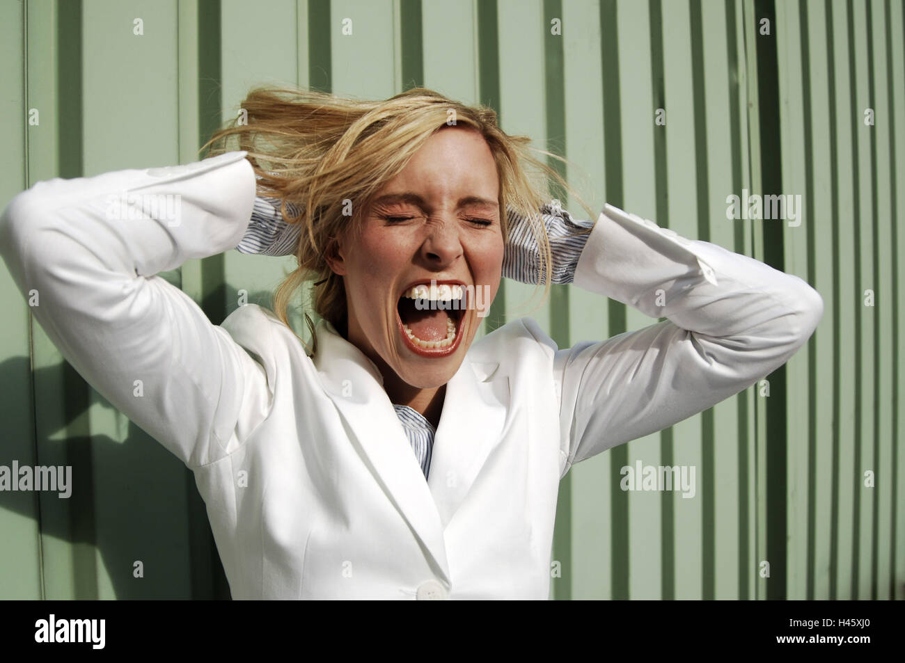 Woman, young, shout, gesture, half portrait Stock Photo - Alamy