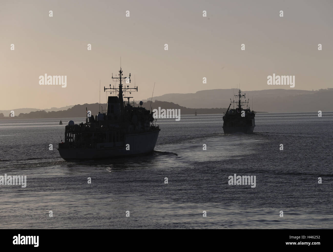 Hunt class mine countermeasures vessel hi-res stock photography and ...