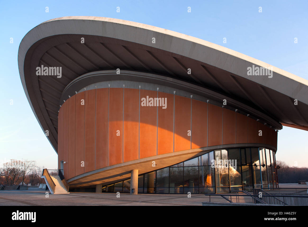 Berlin international convention center hi-res stock photography and ...