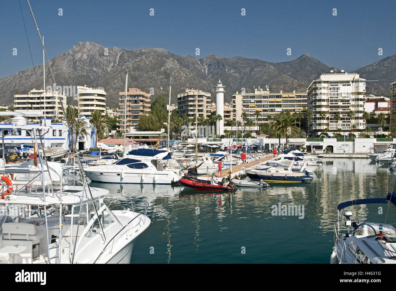 Spain, province Malaga, Andalusia, Marbella, yacht harbour, mountain ...