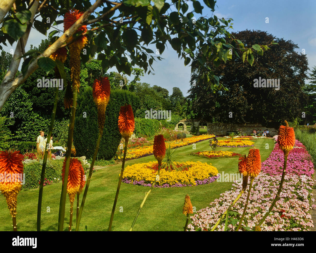 Southover grange gardens hi-res stock photography and images - Alamy