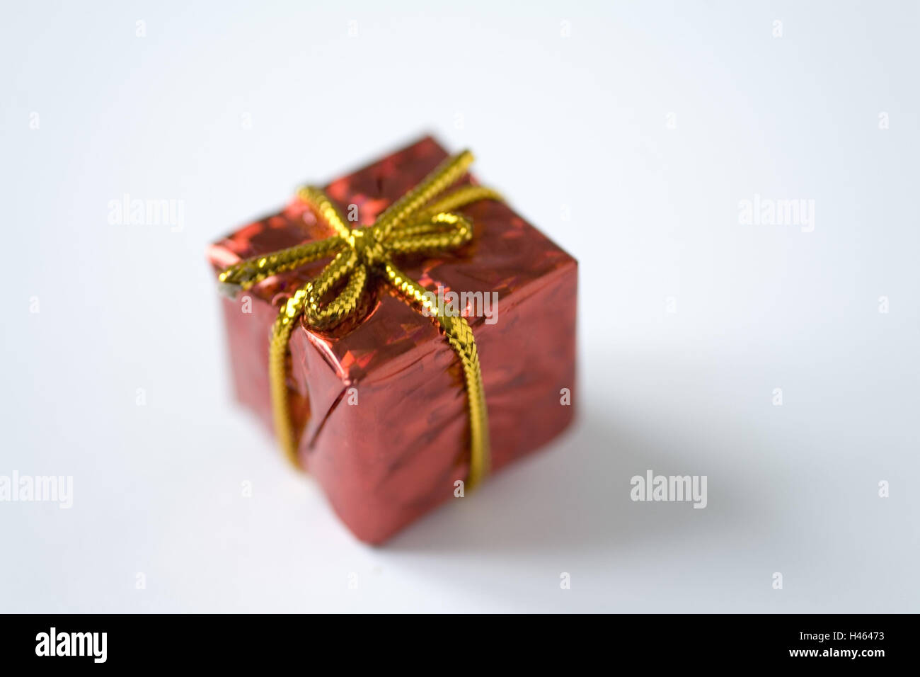 Christmas parcel hi-res stock photography and images - Alamy