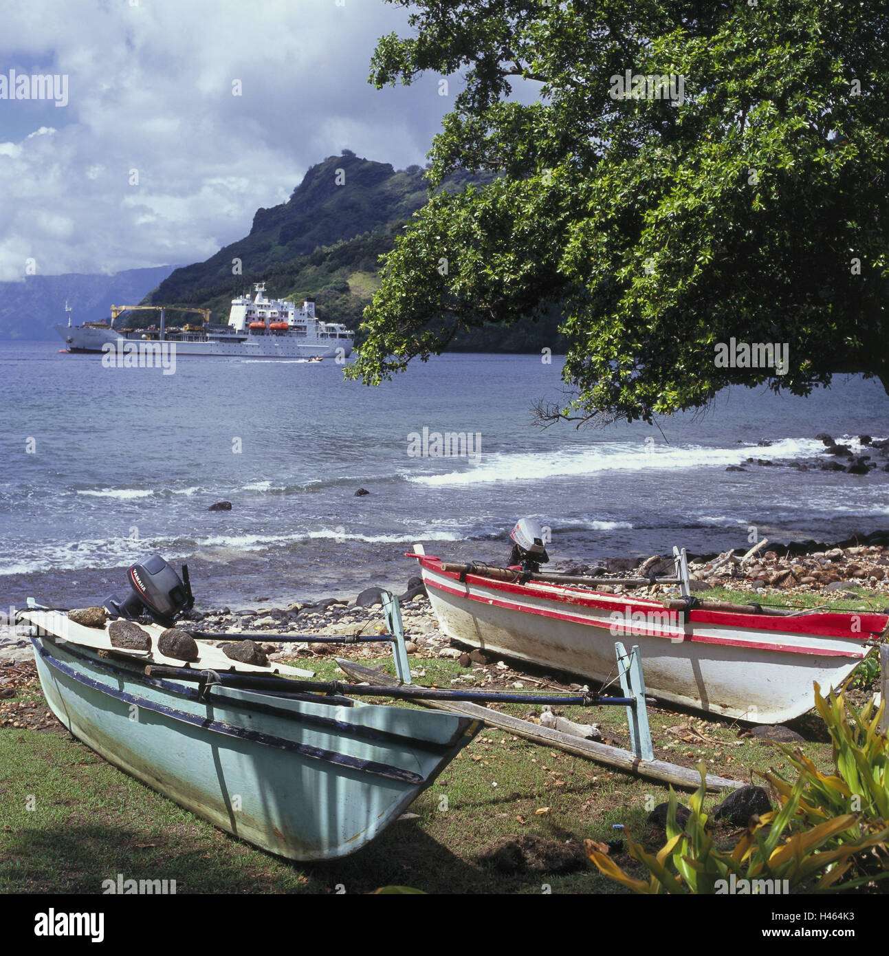French Polynesia, Tahuata, Vaitahu, beach, fishing boats, sea ...