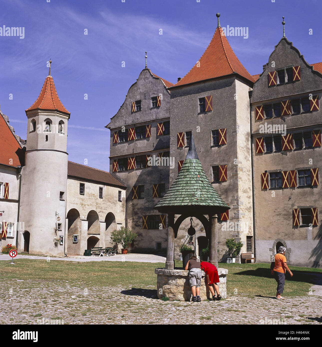 Germany, Bavaria, castle Har, castle, court, well, tourist, no model ...