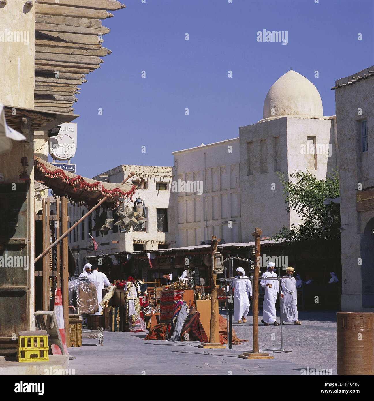Qatar, Doha, Souq Waqif, shops, locals, no model release, sheikdom ...