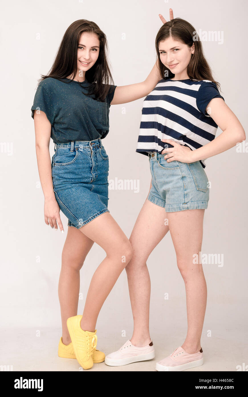 Positive friends hi-res stock photography and images - Alamy