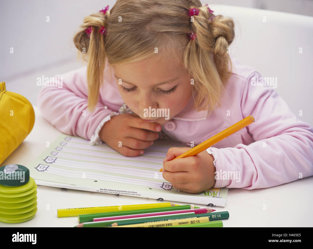 Table, girl, concentrates, pen, notebook, write, homework, portrait ...