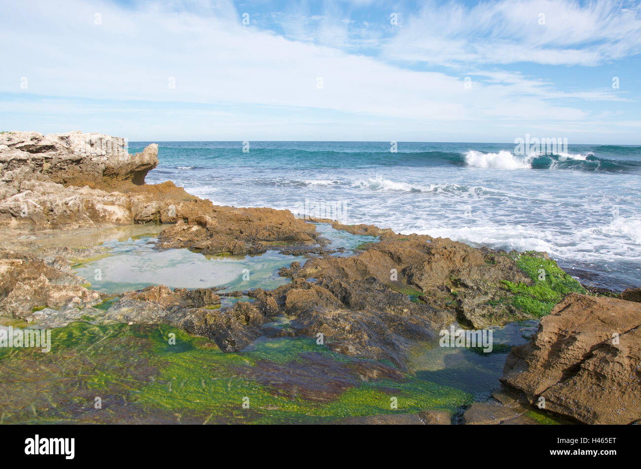Foamy crest hi-res stock photography and images - Alamy