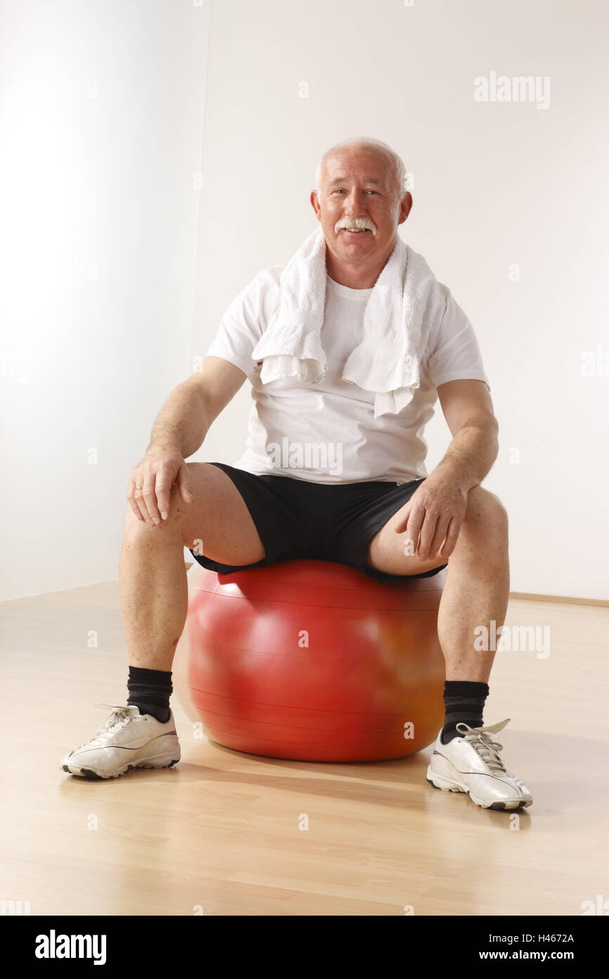 Senior, sport, fitness, gymnastics ball Stock Photo - Alamy
