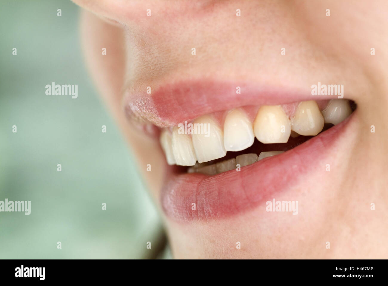 Woman, young, detail, mouth, smiling Stock Photo - Alamy