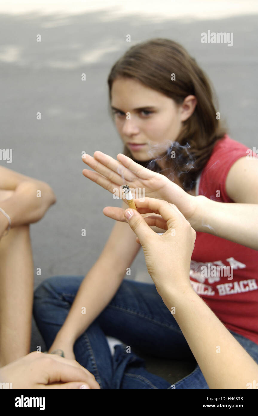 Teenagers, smoke, girls, cigarette, decline Stock Photo - Alamy