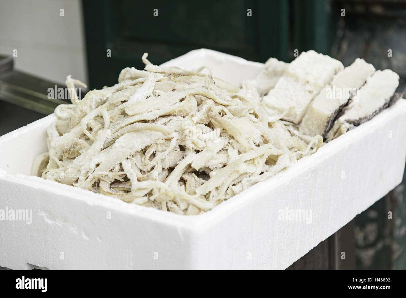 Cod fish market shop hi-res stock photography and images - Alamy