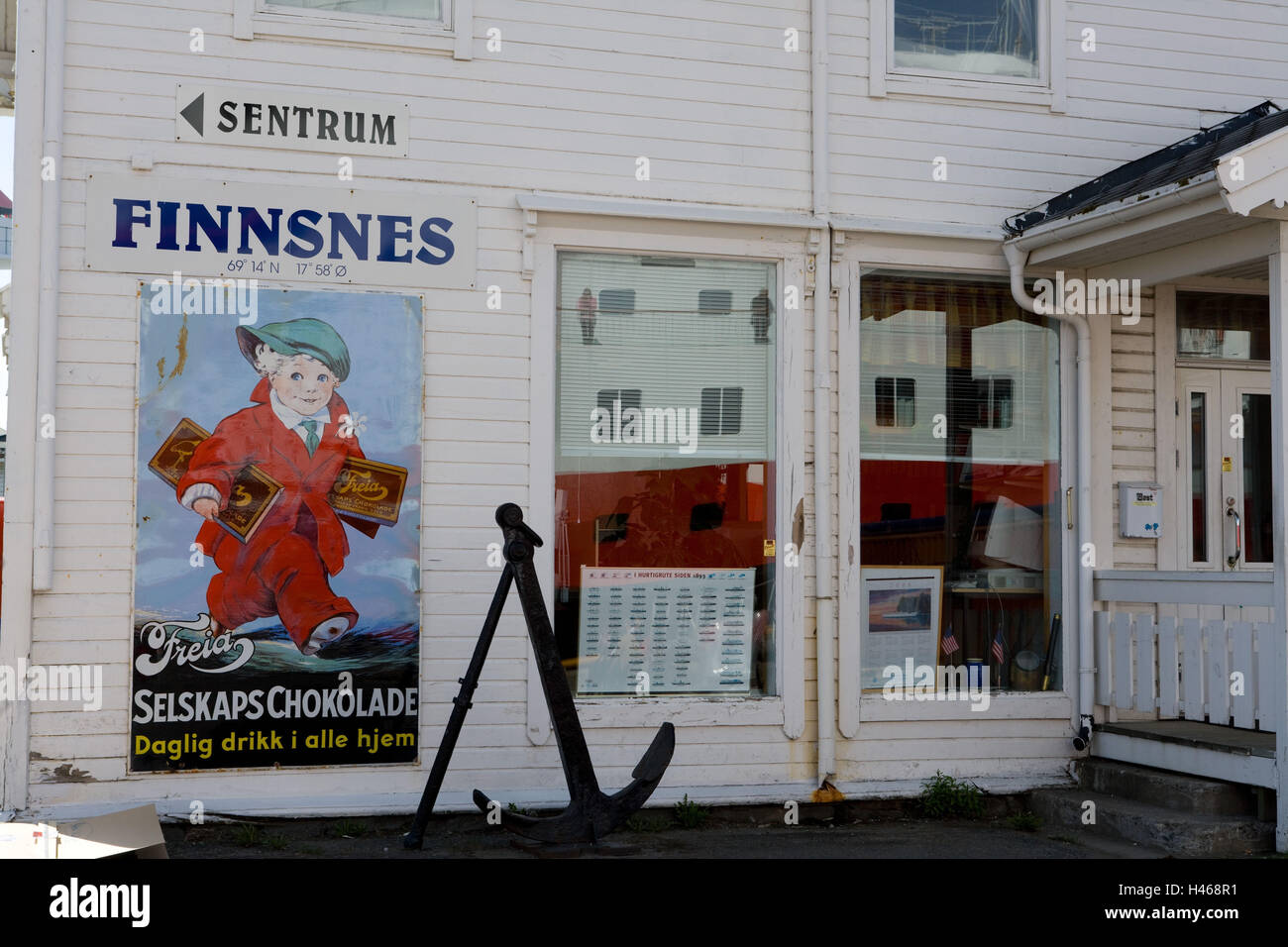 Old harbour sign hi-res stock photography and images - Alamy