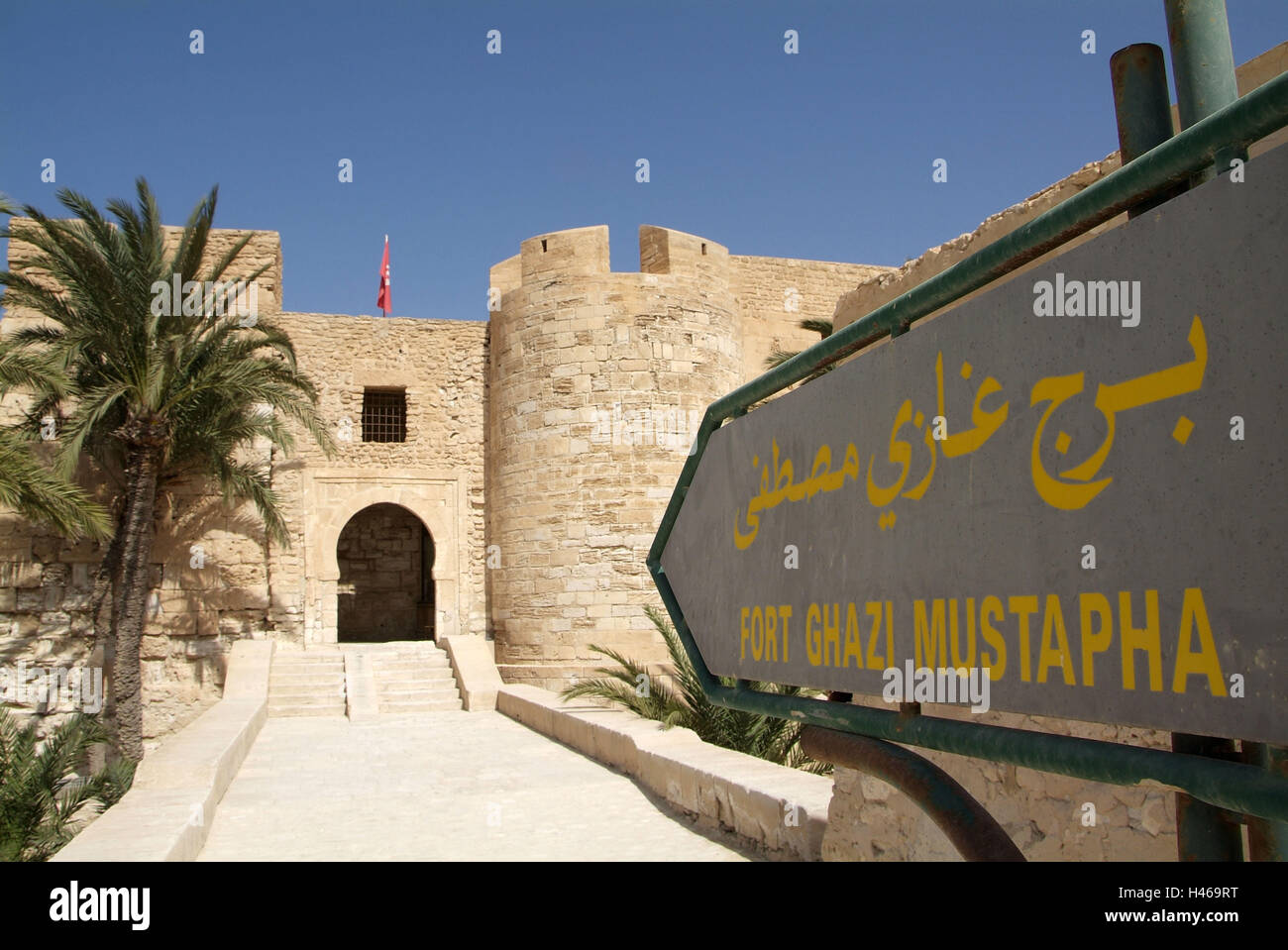 Tunisia, Djerba, Houmt-Souk, fortress Bordj Tablespoon Kebir, palm ...