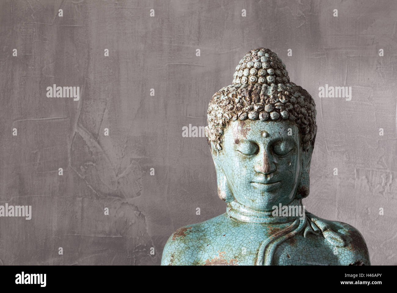 Statue head hi-res stock photography and images - Alamy